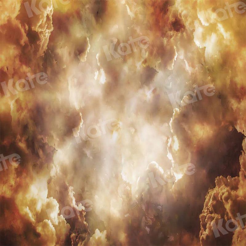Golden Radiance Dramatic Cloud Backdrop