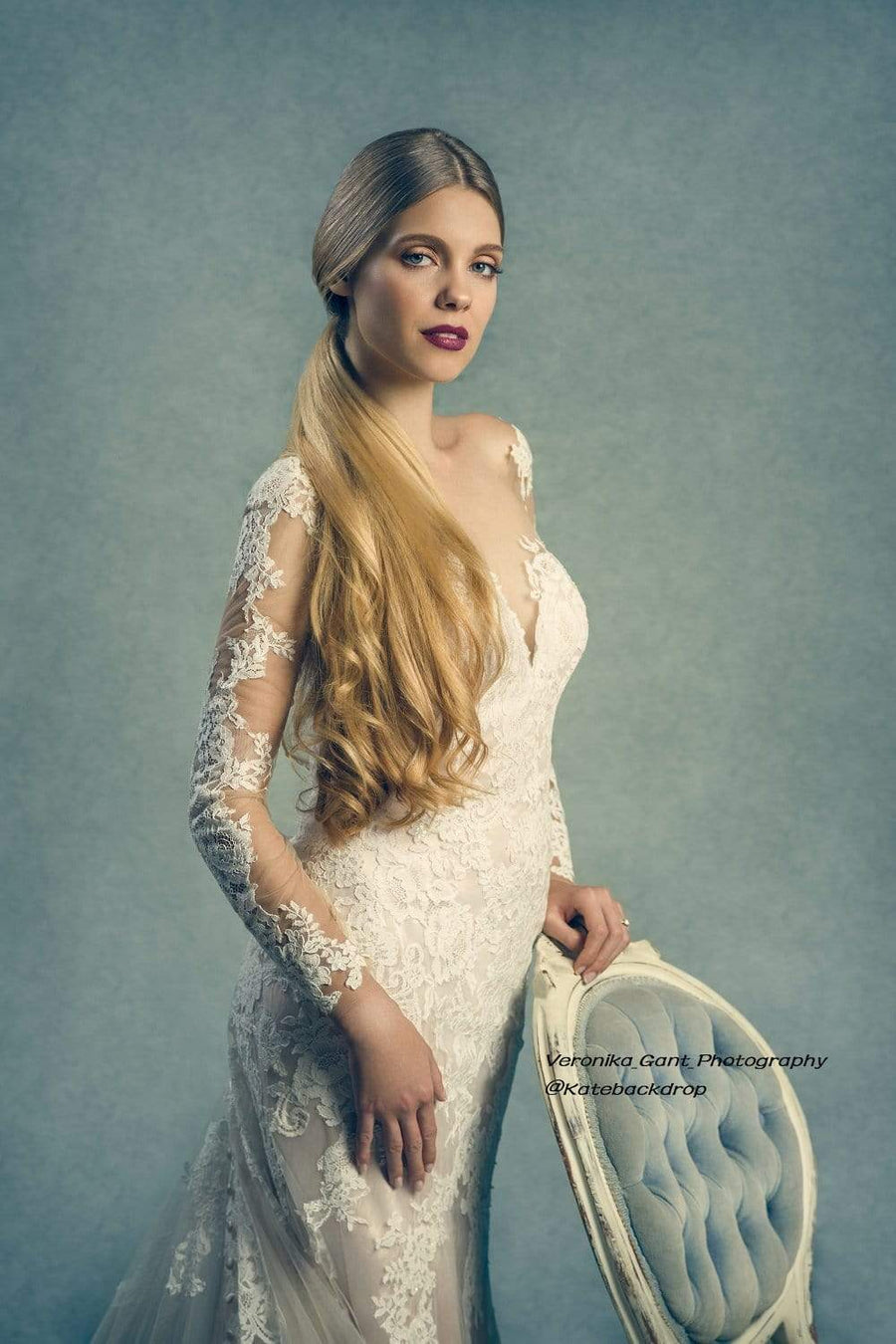 Elegant Misty Gray Neutral Backdrop