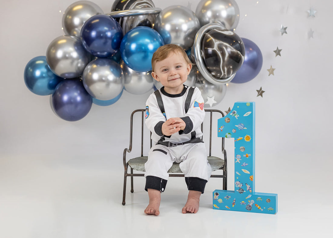 Kate White Photo Backdrop for Portraits, Pictures and Product Photography